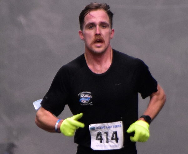 Logan Roots and Meg Lewis-Schneider win Cobble Hill 10K - Athletics ...